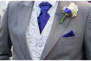How to Tie a Cravat - Stylish Alpha