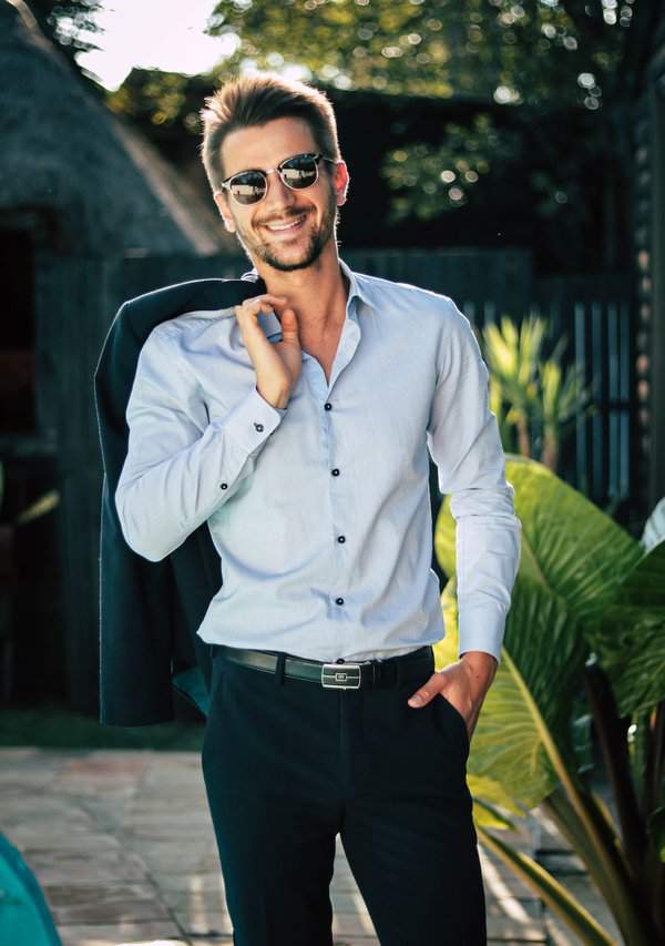 Slim Fit vs Tailored Fit Dress Shirts: Which One to Choose? - Stylish Alpha