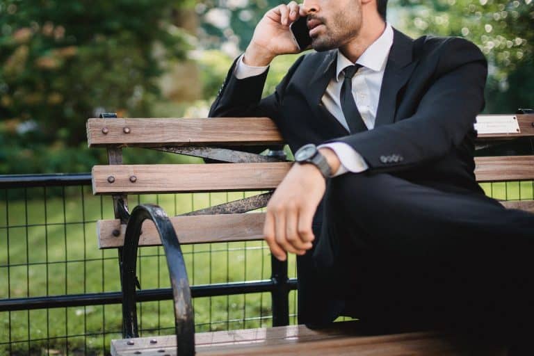 What Colors of Ties Are Considered Professional? Comprehensive Guide to ...