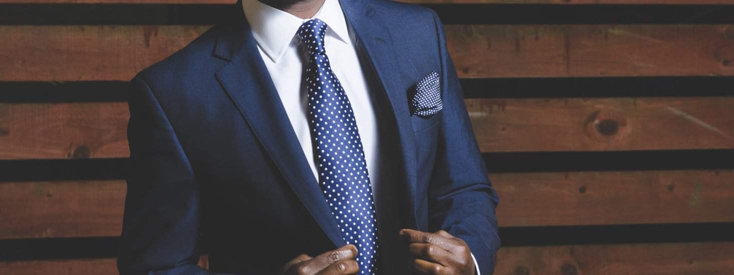 What Colors of Ties Are Considered Professional? Comprehensive Guide to ...