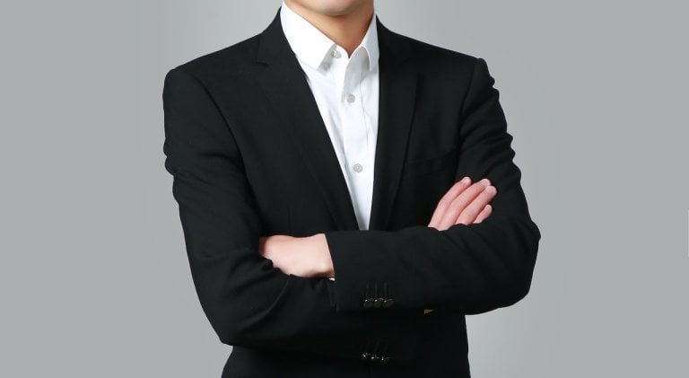 Tieless Elegance: What Collar Looks Best Without a Tie? 5 Collar ...